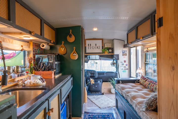 Judy's Mule - Schoolie With Outdoor Movie Theatre - Alpine, TX