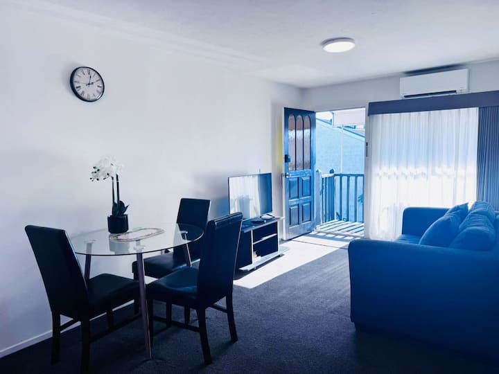 Merivale Court One Bedroom Apartment-unit 8 - Christchurch