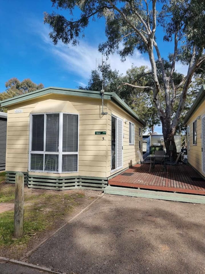 Pelican Cabin - Bairnsdale