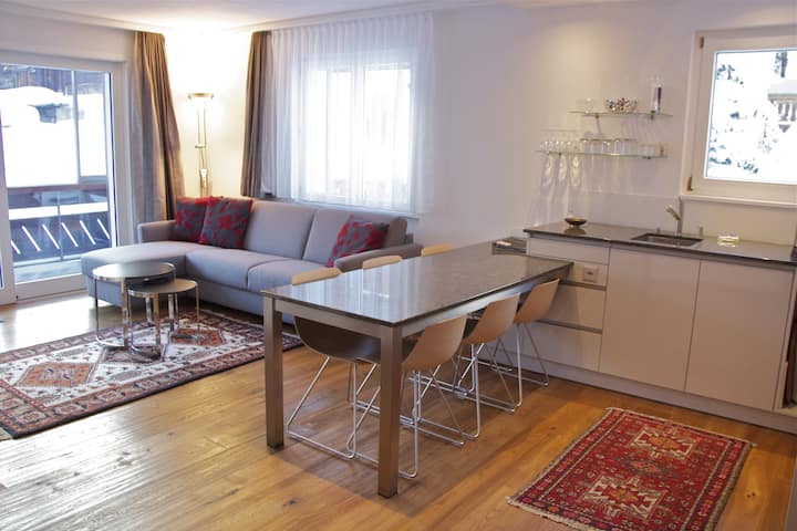 Bel Appartement De 3 Pièces Bien Situé Dans La Mai - Saas Fee