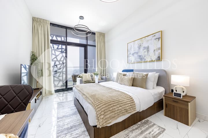 Bloomfields Classic Stu The Gate Masdar - Abu Dhabi