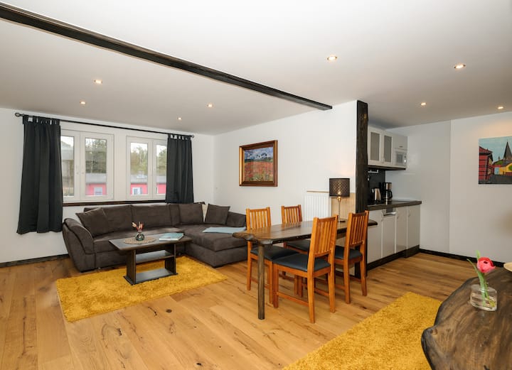 Stilvolle 2-zimmer-wohnung - Sternberg