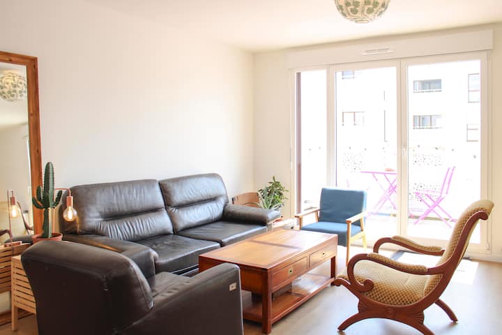 Appartement 2 Chambres Avec Balcon - Aubervilliers