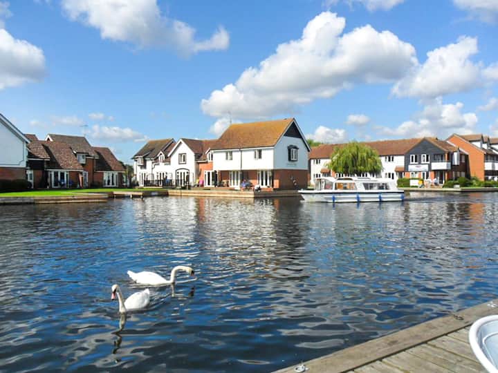 Blackfriars - Wroxham