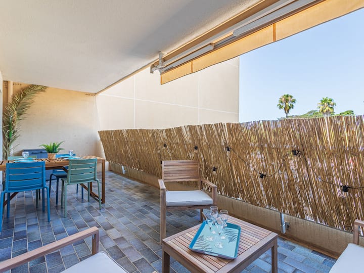 Port De La Gavine By Interhome - Hyères