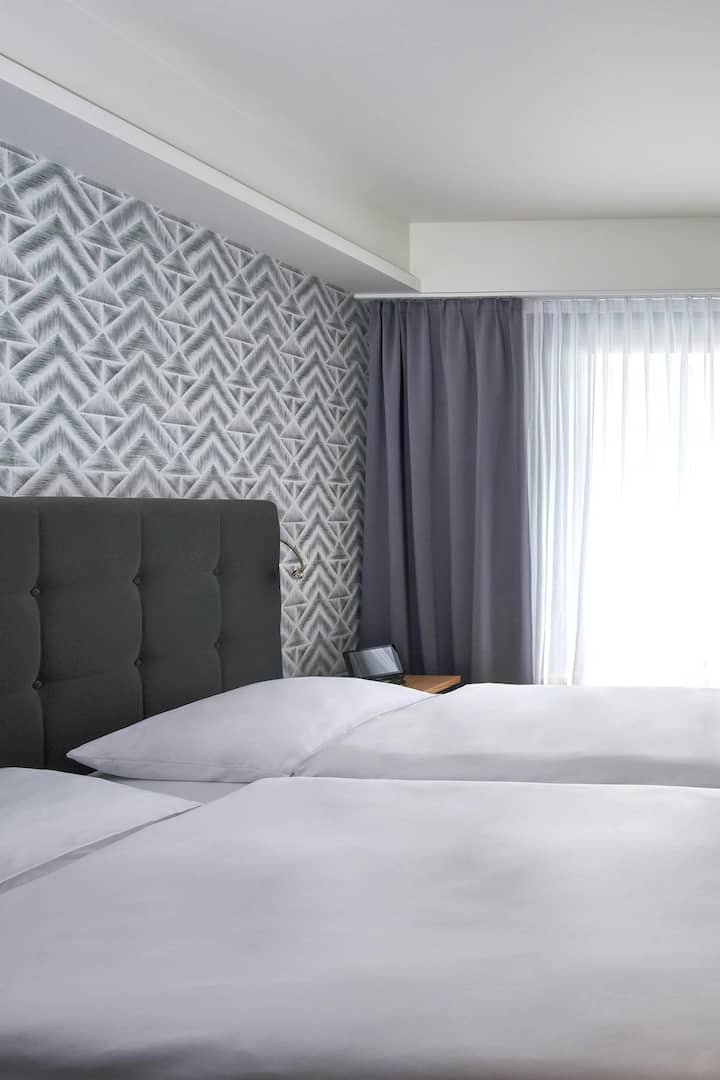 Stylish Hotel In The Center + Onsite Bar - Múnich