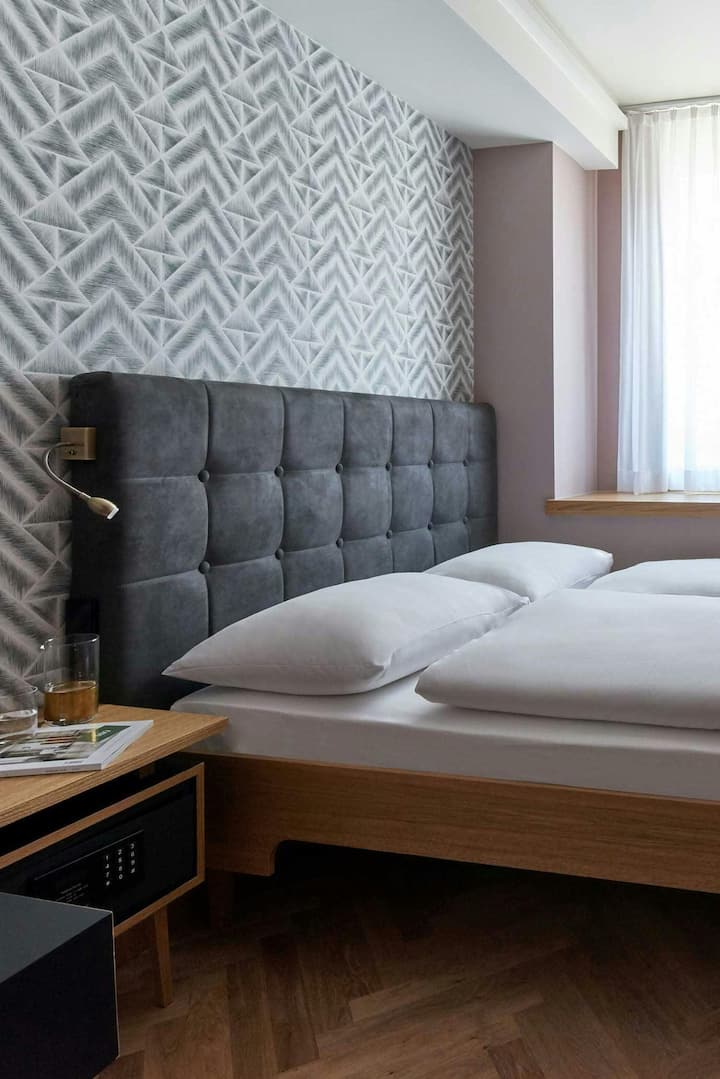 Great Bar On Site And In The Heart Of Munich - München