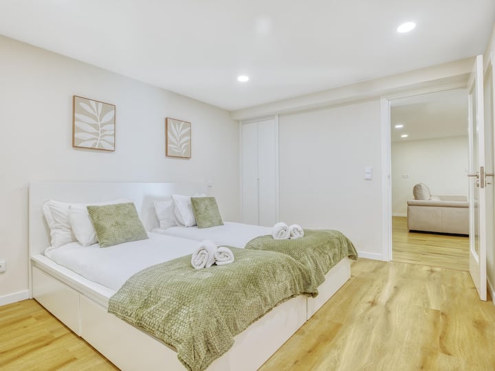 Vita Portucale | Estoril Coastal Escape - Estoril