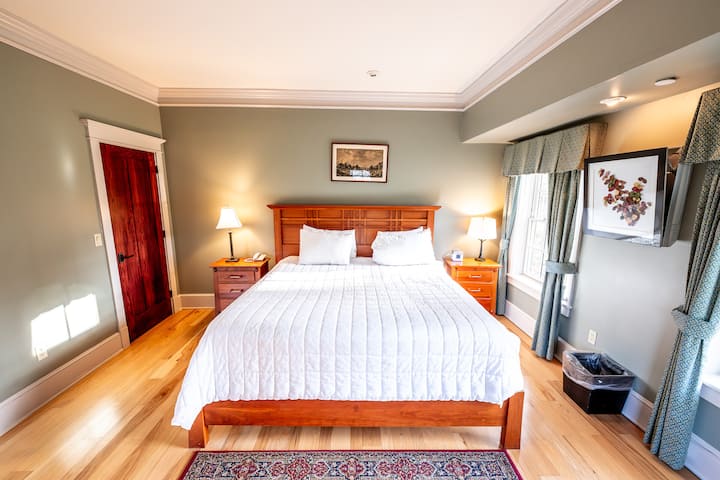 Nature Escape | Scenic Room By Delaware Water Gap - Stroudsburg, PA