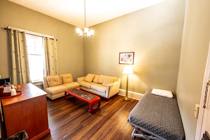 Modern Comfort W/spa Access | Golf Lovers' Escape - Stroudsburg, PA