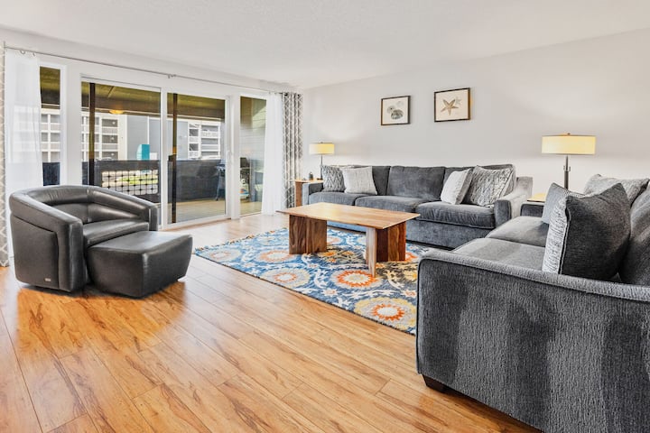 Nye Beach, Restaurants, Shop! Walk To The Beach! - Newport, OR