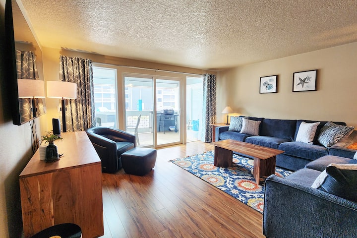 Nye Beach, Restaurants, Shop! Walk To The Beach! - Newport, OR