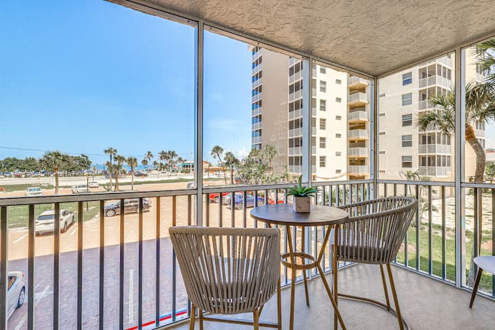 Walk To Gulf: Bonita Springs Studio W/ Pool! - Bonita Springs, FL