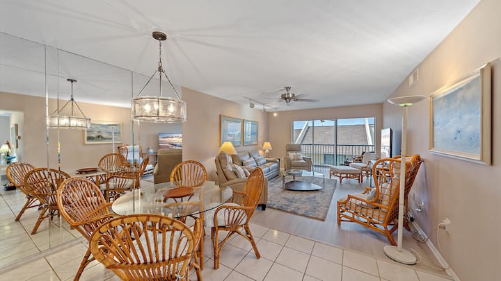 Peaceful Siesta Key Retreat, Heated Pool, Tennis - Siesta Key, FL