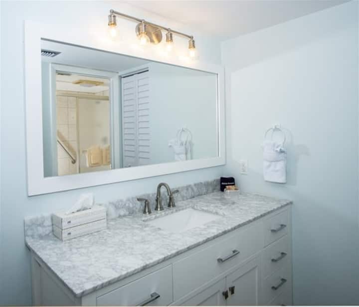 Marathon Key Beach Club B102 - Marathon, FL