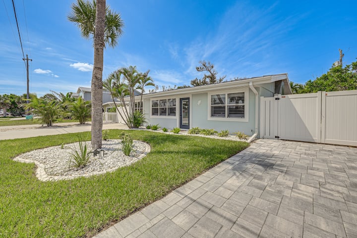 Steps To Englewood Beach: Home W/ Outdoor Oasis! - 마나소타 케이
