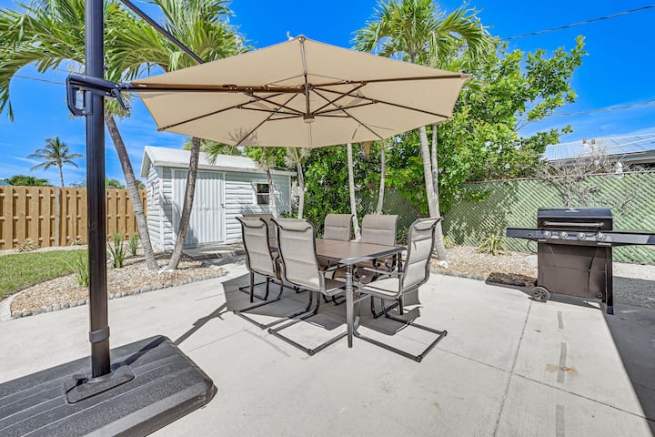 Steps To Englewood Beach: Home W/ Outdoor Oasis! - Manasota Key, FL