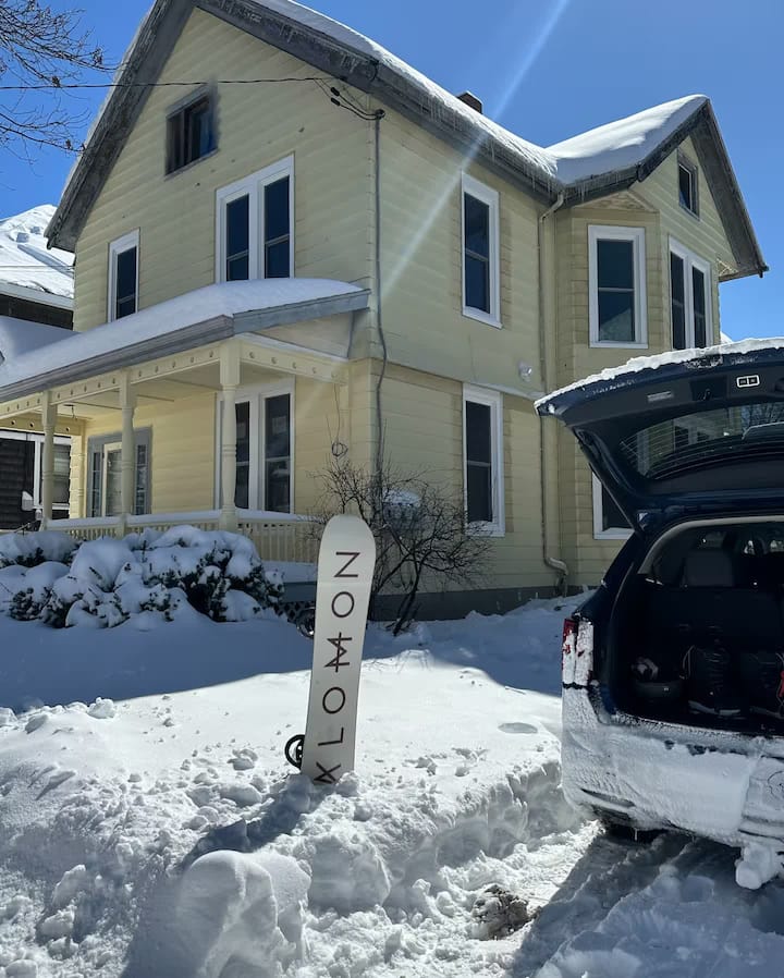 Ski Killington/pico! 4br Home | Walk To Downtown - Rutland, VT