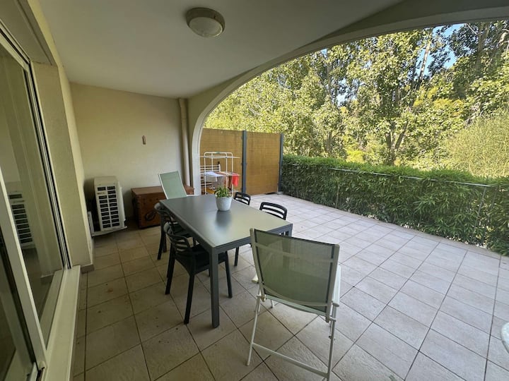 Appartement 1 Chambre En Rez De Jardin Dans Le Dom - La Seyne-sur-Mer