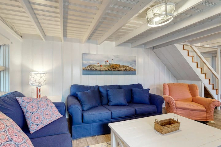 Charming 4br Dog Friendly | Deck | Firepit | W/d - Long Beach, ME