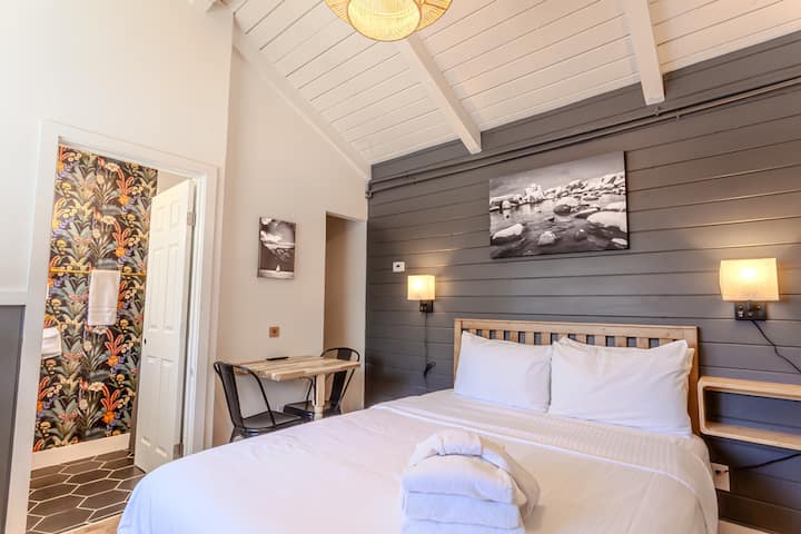 Tahoe Mountain Inn #21 - South Lake Tahoe, CA