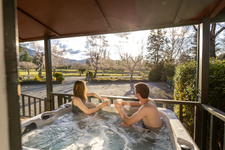 Alpine Springs Motel | Hot Tub | Unit 10 - Hanmer Springs