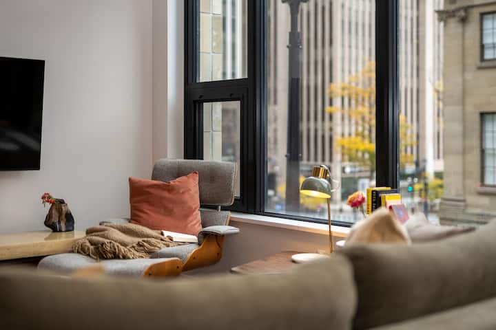 Curated 2b/2b Dt Halifax - Halifax, NS, Canada