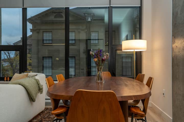 Executive 2b/2b Dt Halifax - Nova Scotia