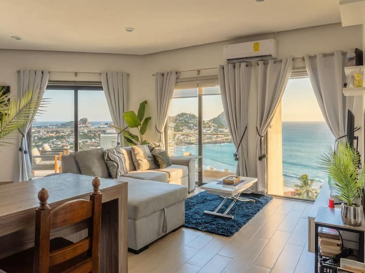 Stunning Ocean View Apartment With Private Terrace - Mazatlán