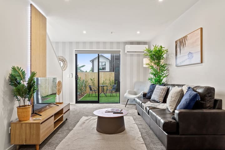 Serene 2br House On Te Kanawa Crescent - Auckland