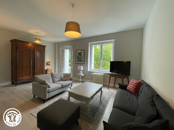 Gîte Spacieux Proche Sites Naturels Et Puy Du Fou - La Chataigneraie