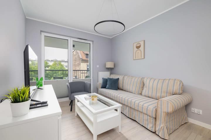 Strzelecka 8 | Bright Apartment | Parking - Katowice