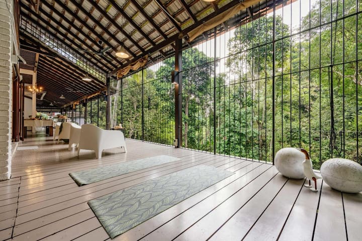 Lilyjo’s Treehouse – Jungle Retreat In Serendah - Serendah