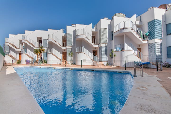 Apartamento Con Piscina Y Garaje - Villablanca