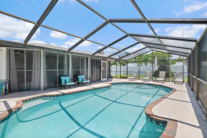 New! 3bd 2bth W/ Heated Pool - Minutes To Beaches - Bradenton, FL