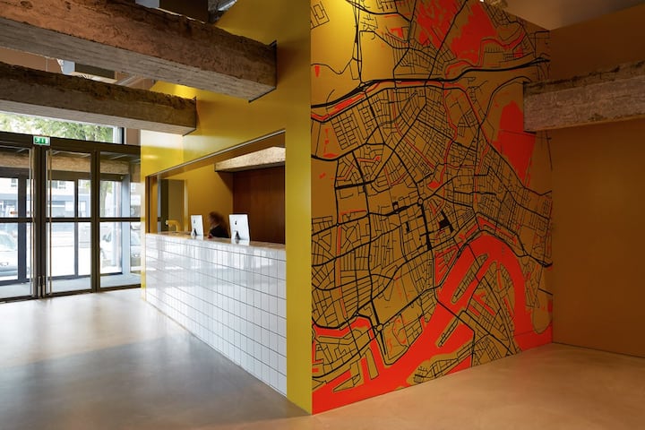 Rental Bikes + In The Heart Of The City - Rotterdam