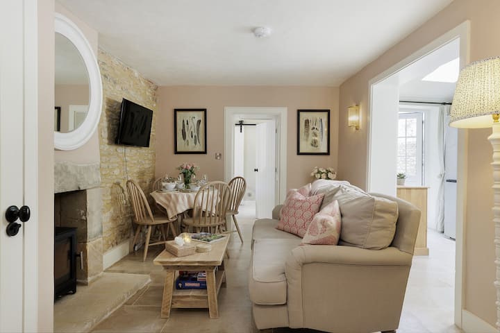 Stylish, Dog Friendly - Flat 1 Martins House - Stow-on-the-Wold