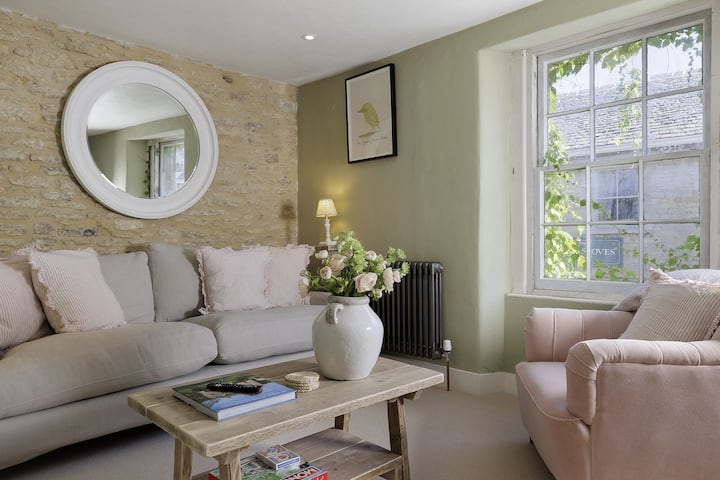 Stylish And Sophisticated - Flat 2 Martins House - Stow-on-the-Wold