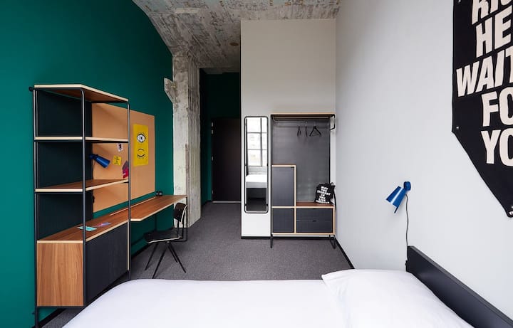 Bedroom At The Social Hub Hotel / Gym - Lanaken