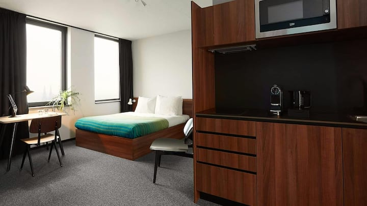 Deluxe Studio At The Social Hub Hotel - Eindhoven