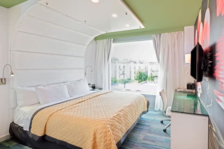Executive King | Wyndham Brooklyn | Near Subway - New York City