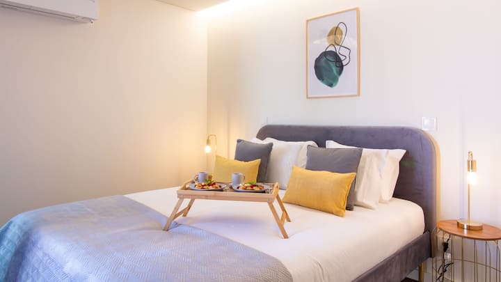 Central Gaia 1br Flat W/ Balcony By Lovelystay - Vila Nova de Gaia