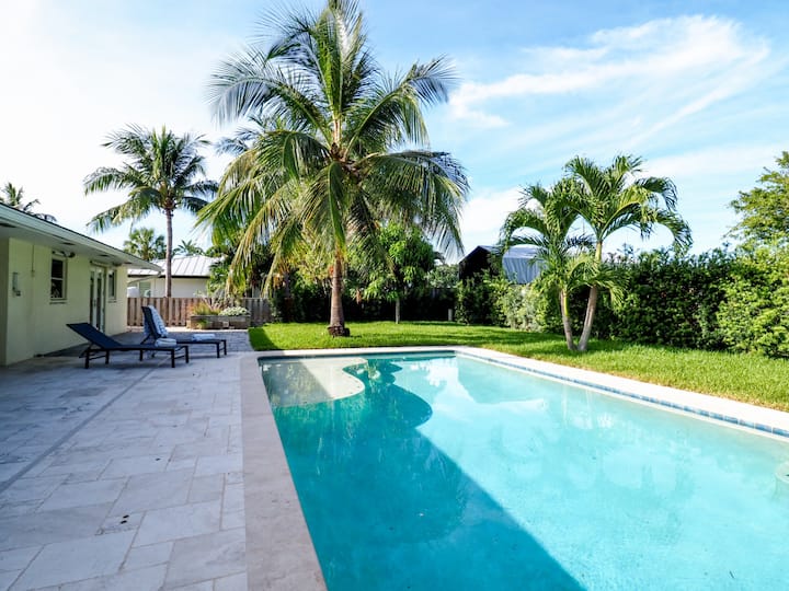 *New* Luxury Coastal Retreat W/ Pool Jupiter Fl - Jupiter, FL