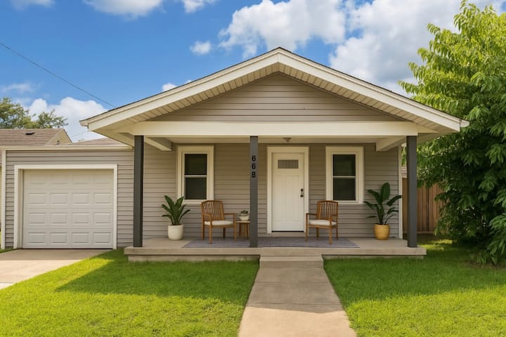 Monthly Rental With Fenced Yard & Workspace - Marion, IL