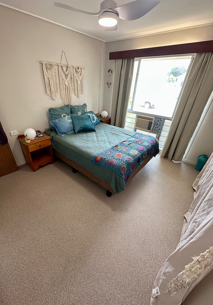 That 70s House - 5 Bedroom Of Comfort And History - Ayr