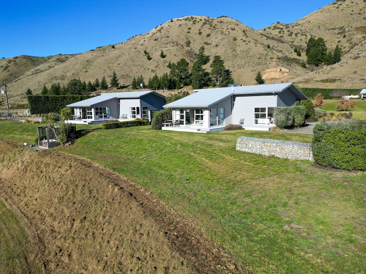 Hurunui River Retreat - Flax Cottage - Culverden