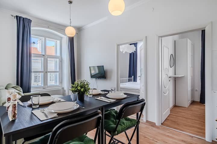 Old Town Heritage Suite 3 - Happy Rentals - Osijek