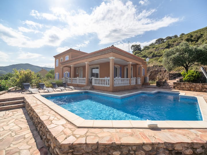 Villa à Roquebrun Avec Piscine Privée - Roquebrun