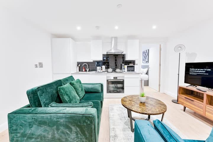 Cosy 1 Bedroom Apartment In Burton-on-trent - Tutbury Castle