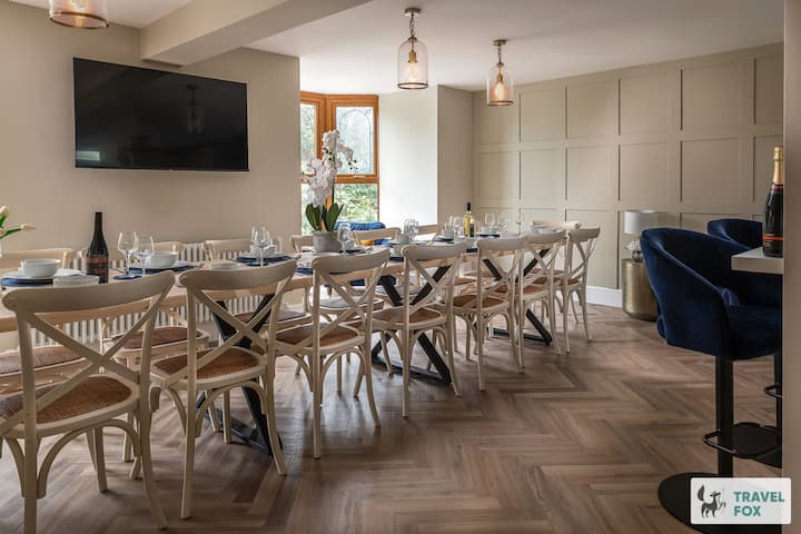 The Anchorage – Sea Views, Hot Tub, Bbq, Parking! - Anglesey